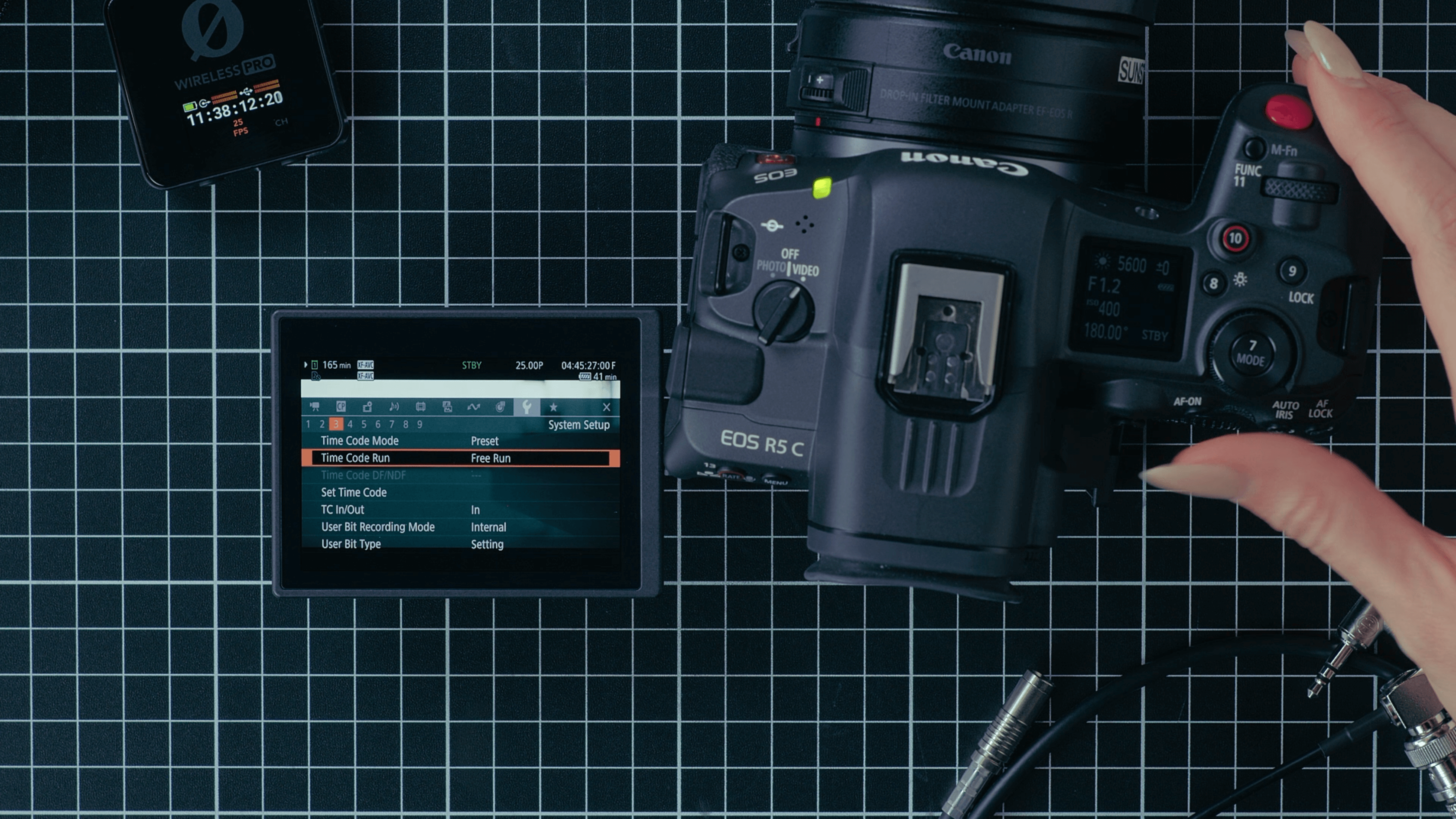 Verwendung von Timecode mit der Canon EOS R5C mit Wireless PRO | RØDE